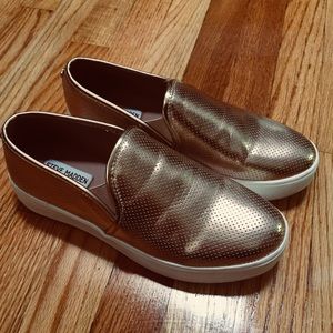 Steve Madden | Shoes | Steve Madden Gold Perforated Shoes Gracy | Poshmark
